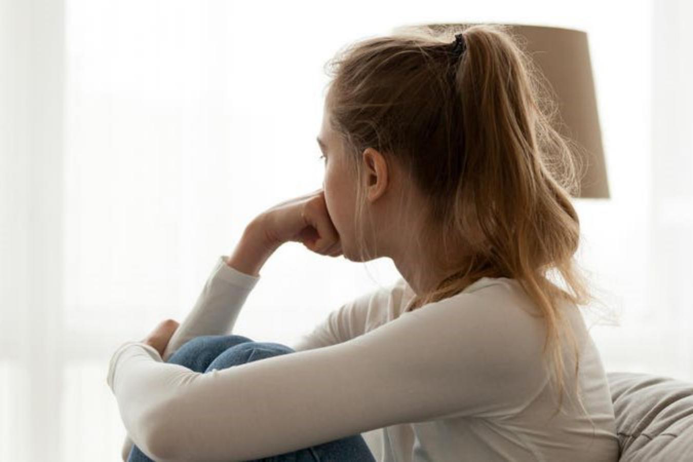 Orang Terdekat Anda Terkena Gangguan Kecemasan? Simak Cara Menghadapinya Berikut | Sukoharjonews.com