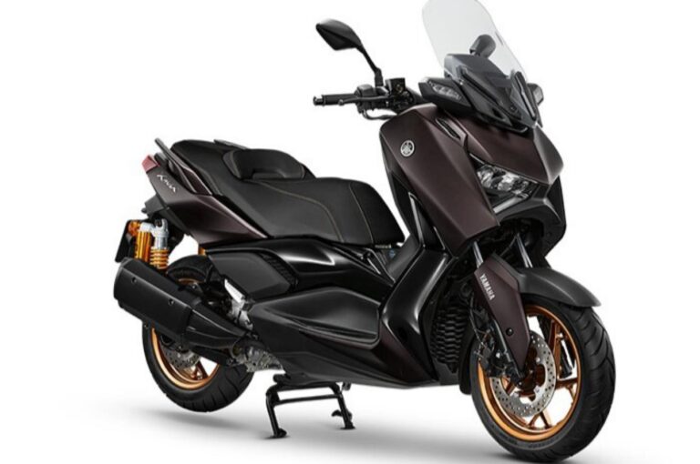 Yamaha XMAX Tech Max 2024 Diluncurkan, Cek Spesifikasi dan Harganya ...