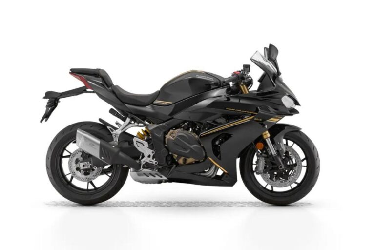 QJMotor SRK 800 RR Diluncurkan, Sport Fairing 120 Tenaga Kuda, Cek ...